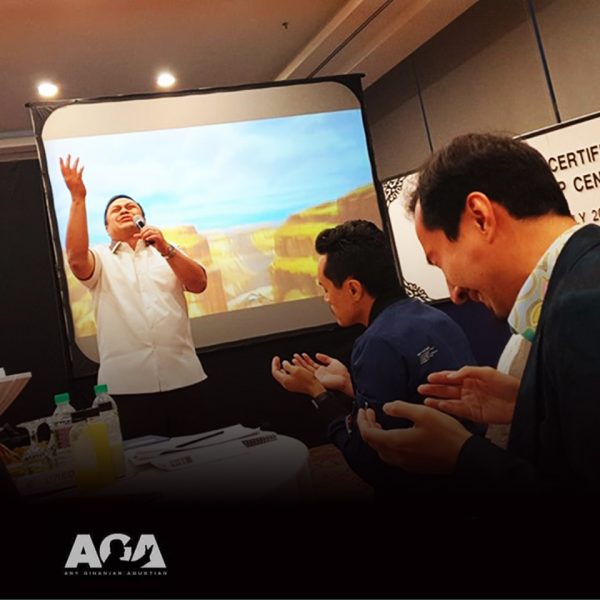 Makna Dari Manusia Yang Tercerahkan - Ary Ginanjar Agustian | Motivator ...